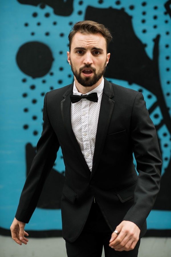 Simon Taylor Comedian - Comedians - EntertainOz