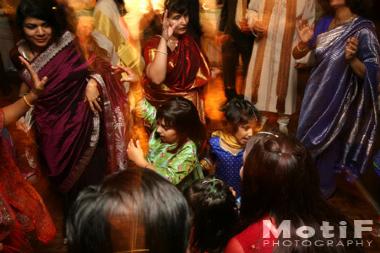 Motif Photography - Photographer - EntertainOz